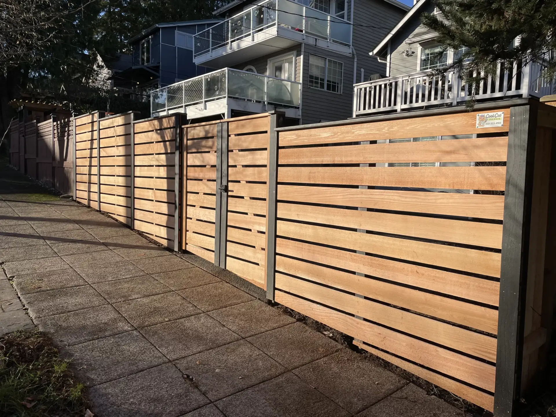 Horizontal wood fence panels: Seattle’s answer to rain and slopes ...